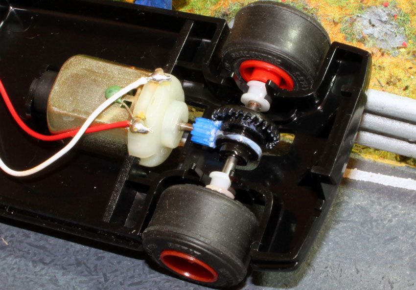 Essai Vintage : Rover 3500 Scalextric - 1/32eme - Recherche - Circuits ...