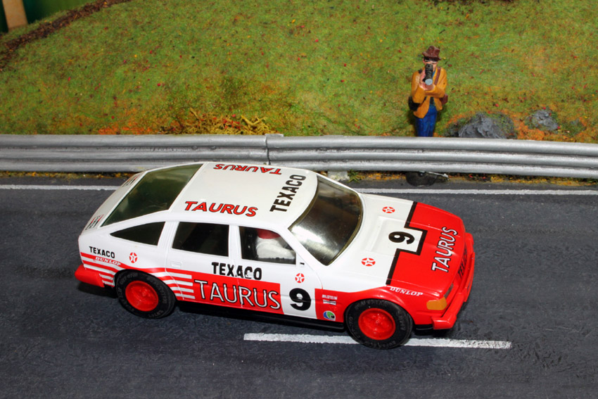 Essai Vintage : Rover 3500 Scalextric - 1/32eme - Recherche - Circuits ...