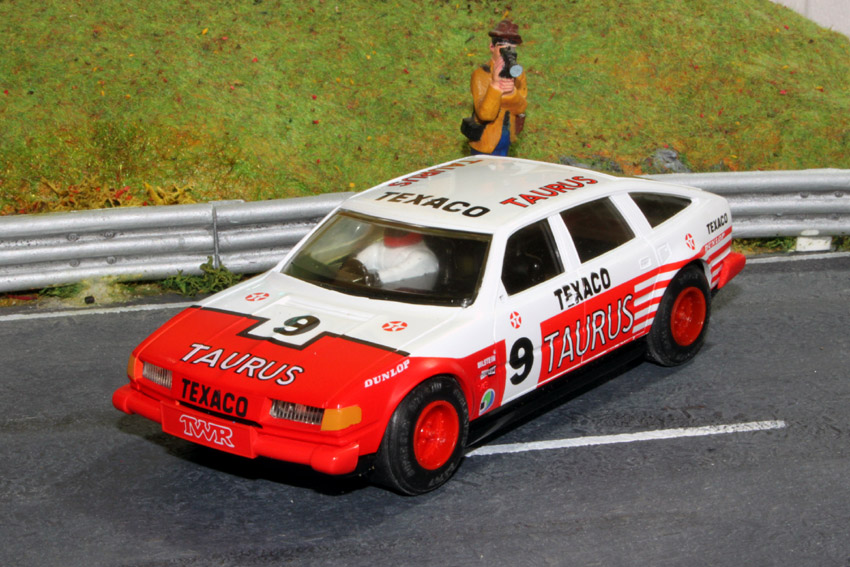 Essai Vintage : Rover 3500 Scalextric - 1/32eme - Recherche - Circuits ...